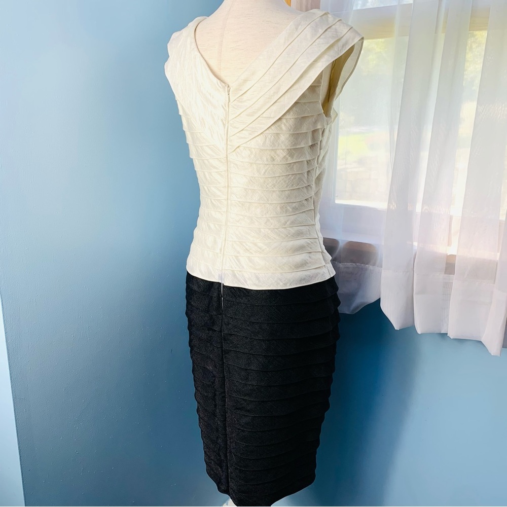 Adrianna Papell White And Black Shutter Pleat Dress - Gem
